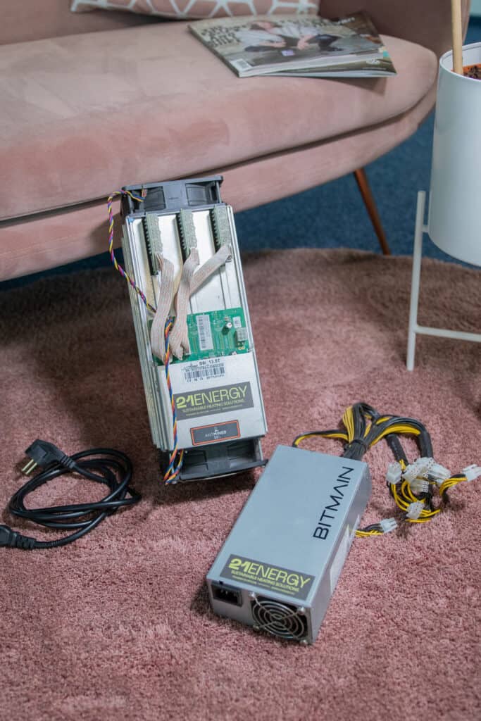 Bitmain Antminer S9 — 21ENERGY Bitmain Antminer S9 — 21ENERGY